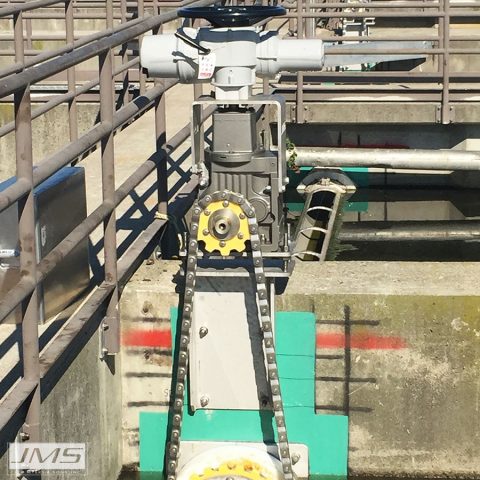 Method of Operation for a Rotating Scum Pipe System - JMS